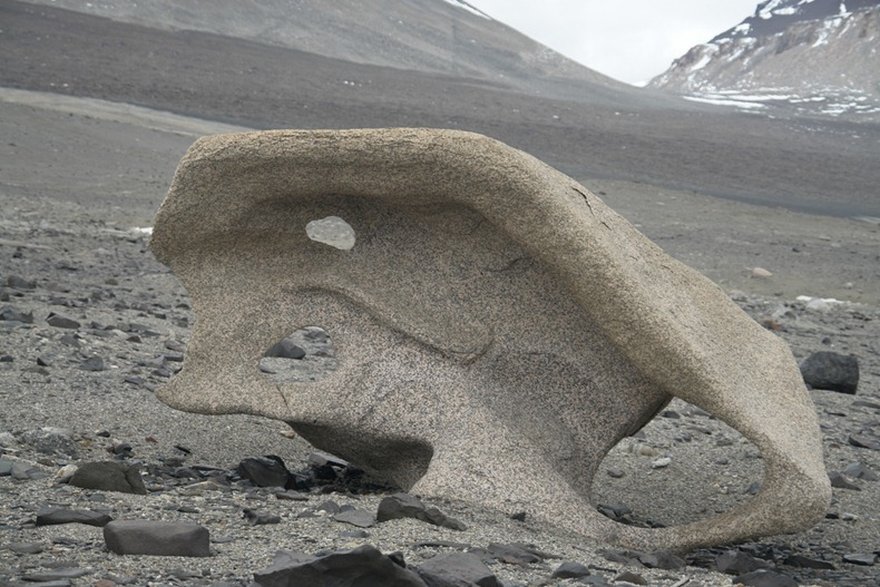 The McMurdo Dry Valleys - Antarctica